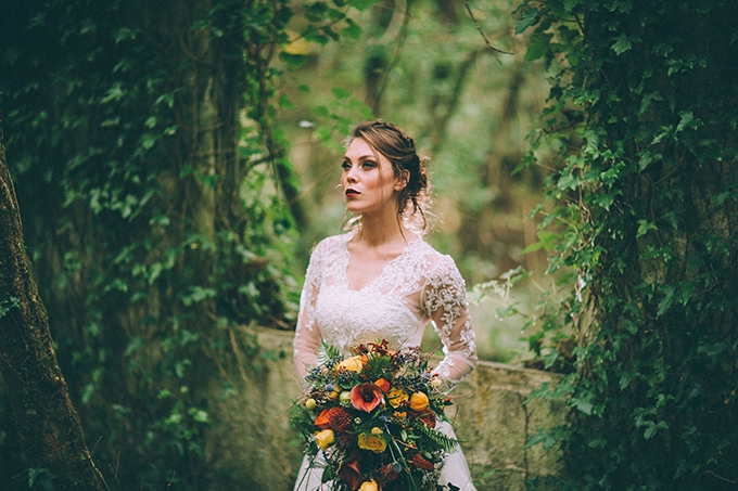 Dramatic Fall Bridal Portraits | Glamour & Grace