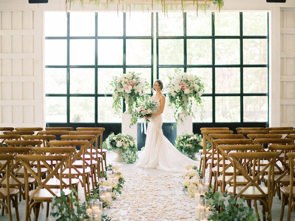 Elegant Farmhouse Wedding Ideas | Glamour & Grace
