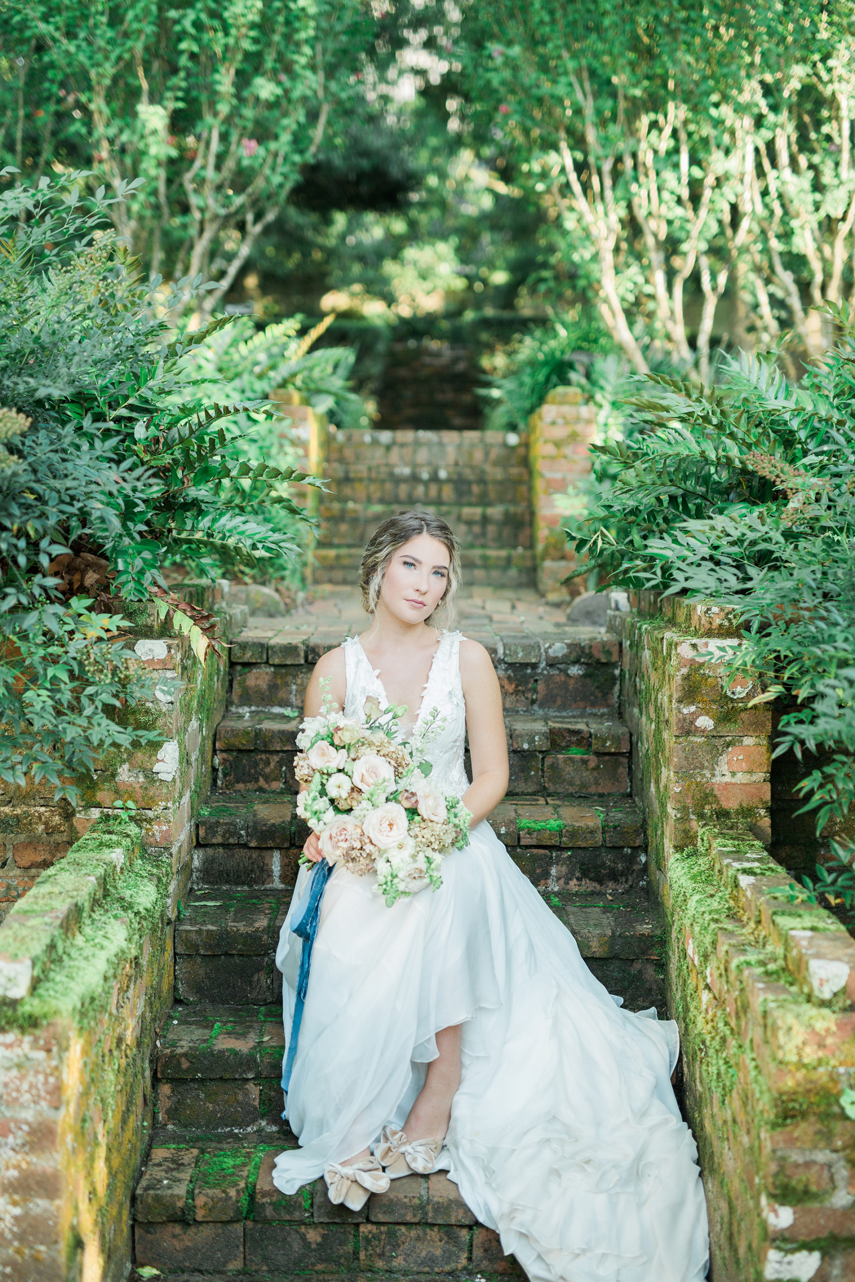Blue Vintage Garden Wedding Ideas | Glamour & Grace