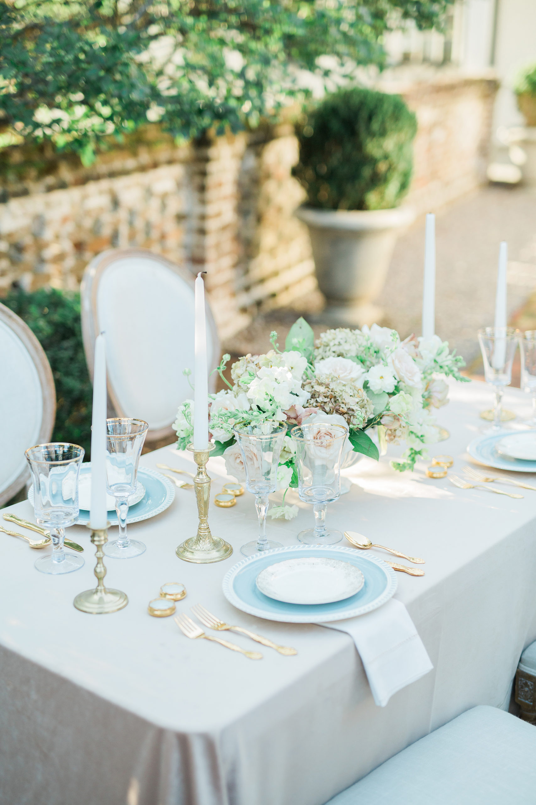 Blue Vintage Garden Wedding Ideas | Glamour & Grace